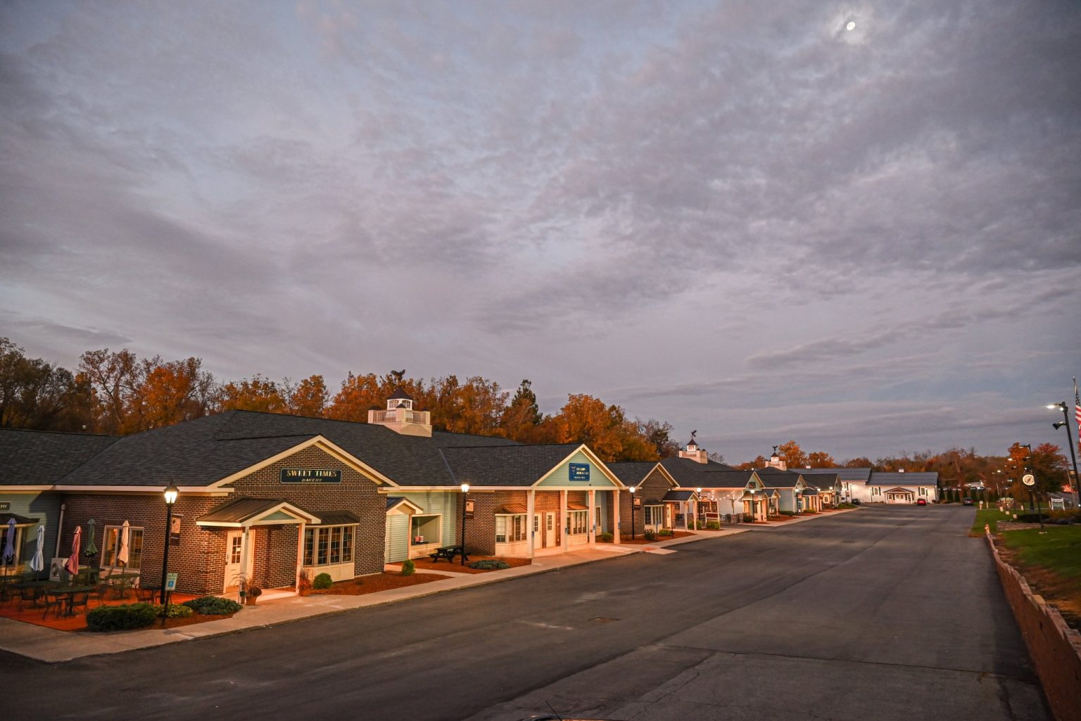 Phoenix Mills Plaza store directory of tenants